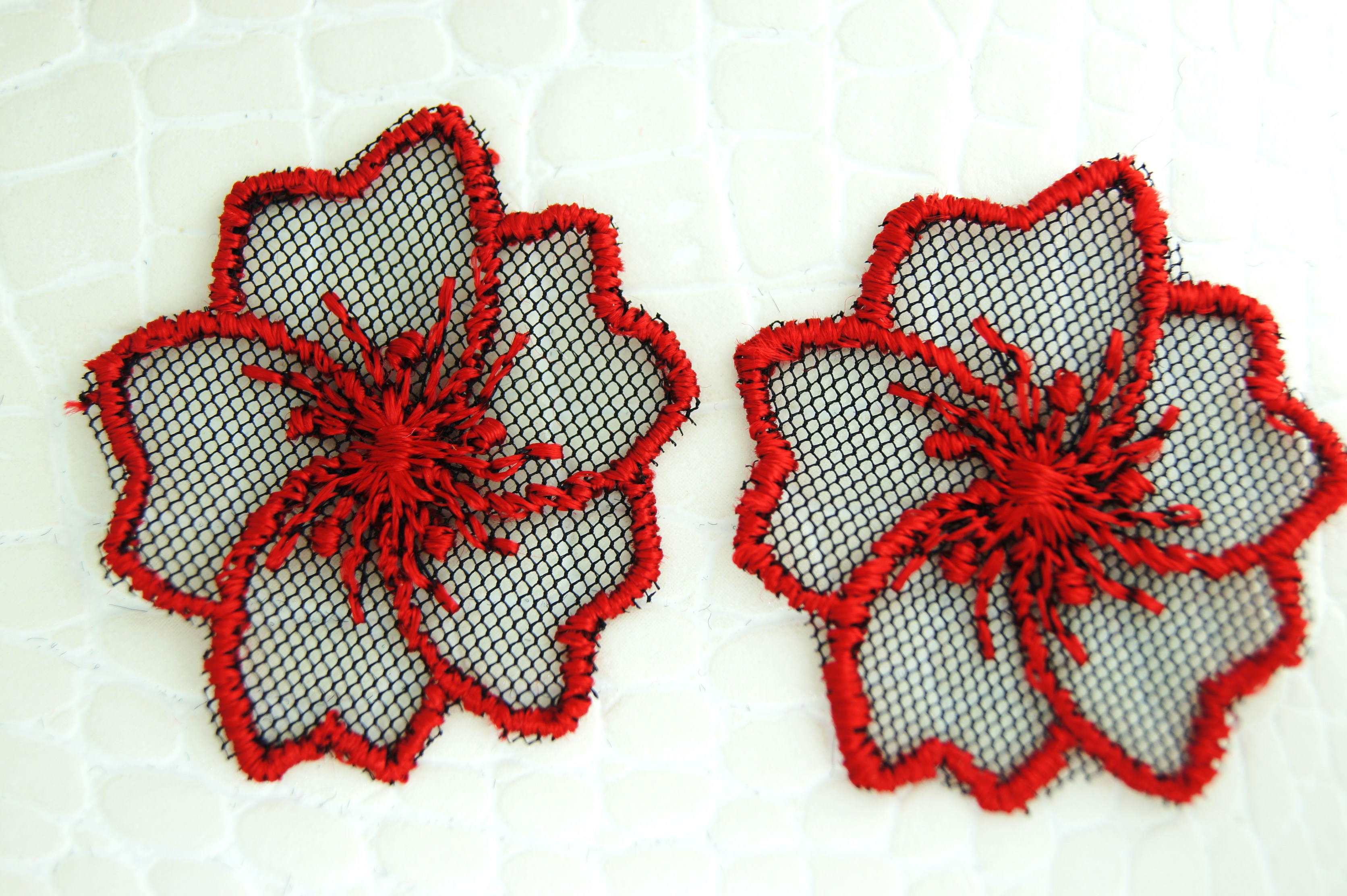 Red Black Sheer Netting Floral Design Vintage Applique appliques 62